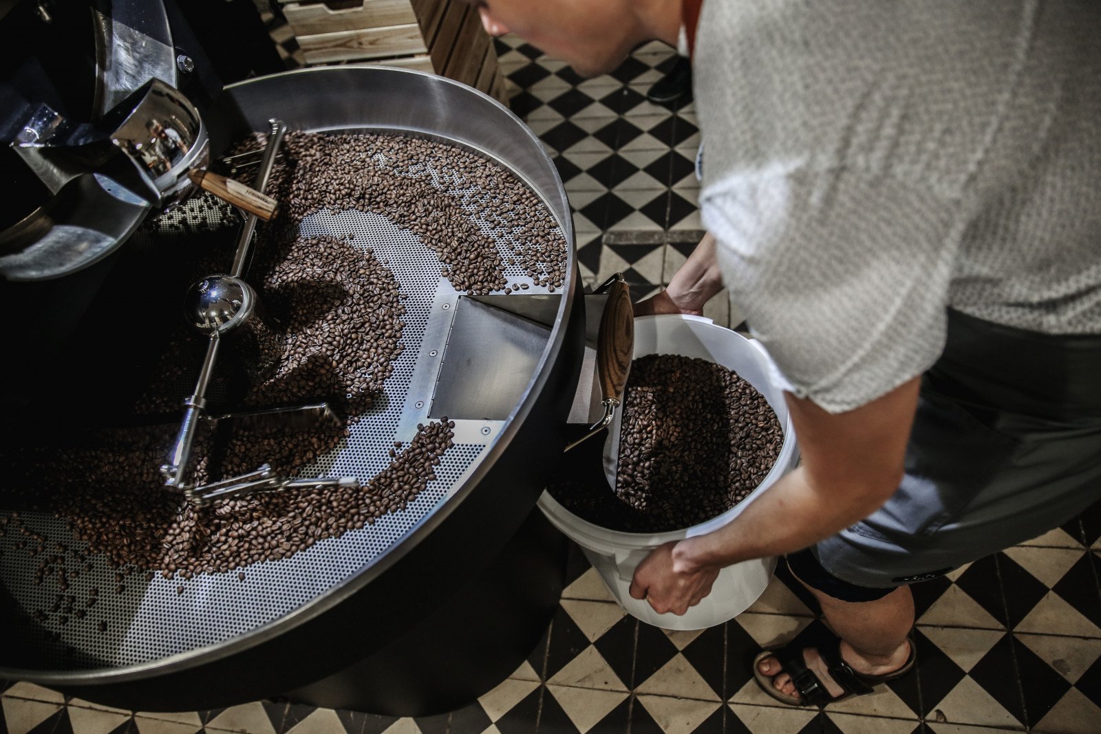 Pražička kávy: typy pražičiek :: Green Plantation